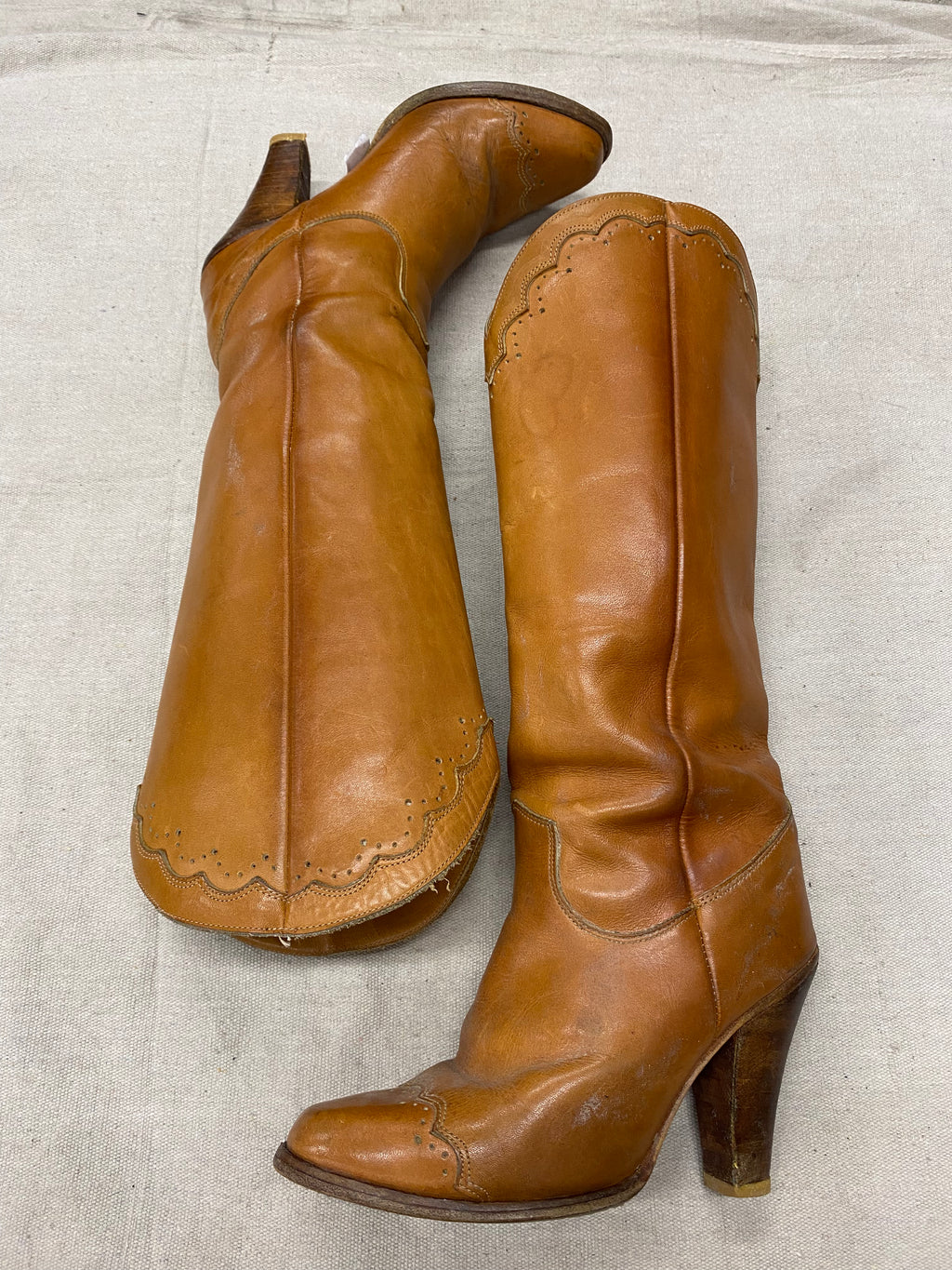 Vintage Scallop Cognac Tall Cowboy Boot – inland
