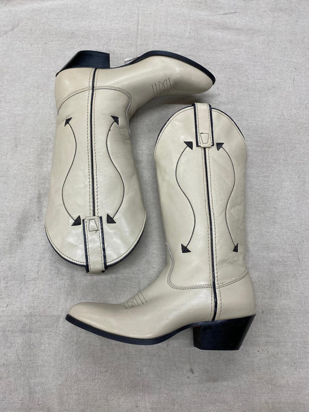 Vintage Cream with Black Arrow Cowboy Boots – inland